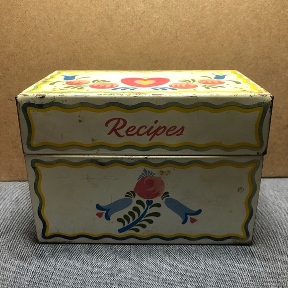 Ohio Art | Kitchen | Vintage Charming Floral Recipe Box With Heart ...